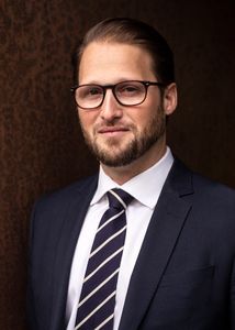 Thomas R Elliot Barrister & Solicitor